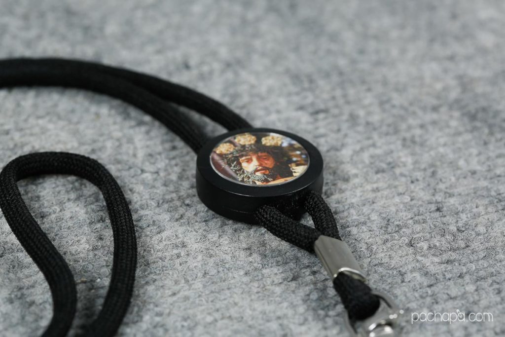 Lanyard personalizado de cordón negro con mosquetón